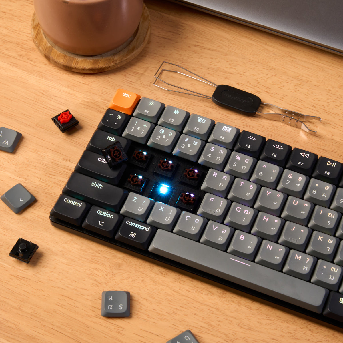 ล็อคสีไฟ Rgb Keyboard เฉพาะปุ่มด้วย Per-Key RGB
